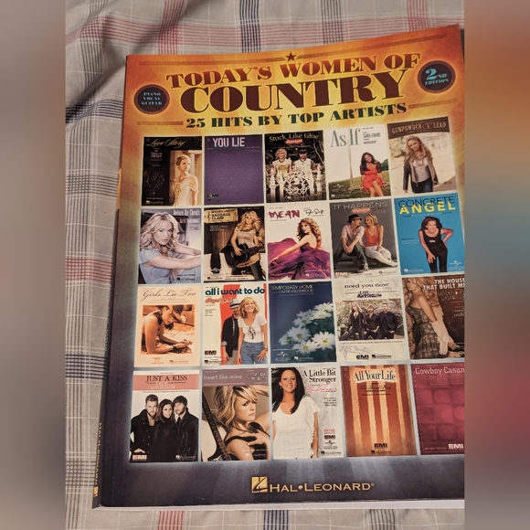 Hal Leonard | Other | Todays Women Of Country 2nd Edition Easy Piano ...